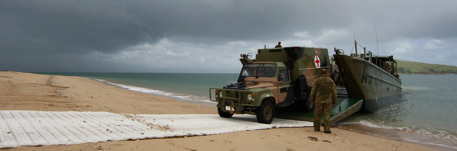 Land Rover 6×6 – Australian Frontline Machinery | Ex-Military Auctions