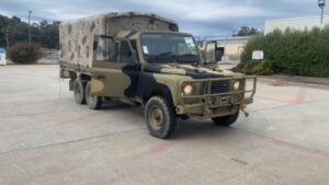 Land Rover 6×6 – Australian Frontline Machinery | Ex-Military Auctions