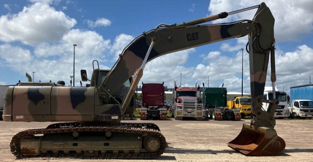 Australian Frontline Machinery | Ex-Military Auctions – Adventure ...